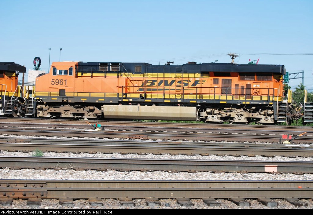 BNSF 5961